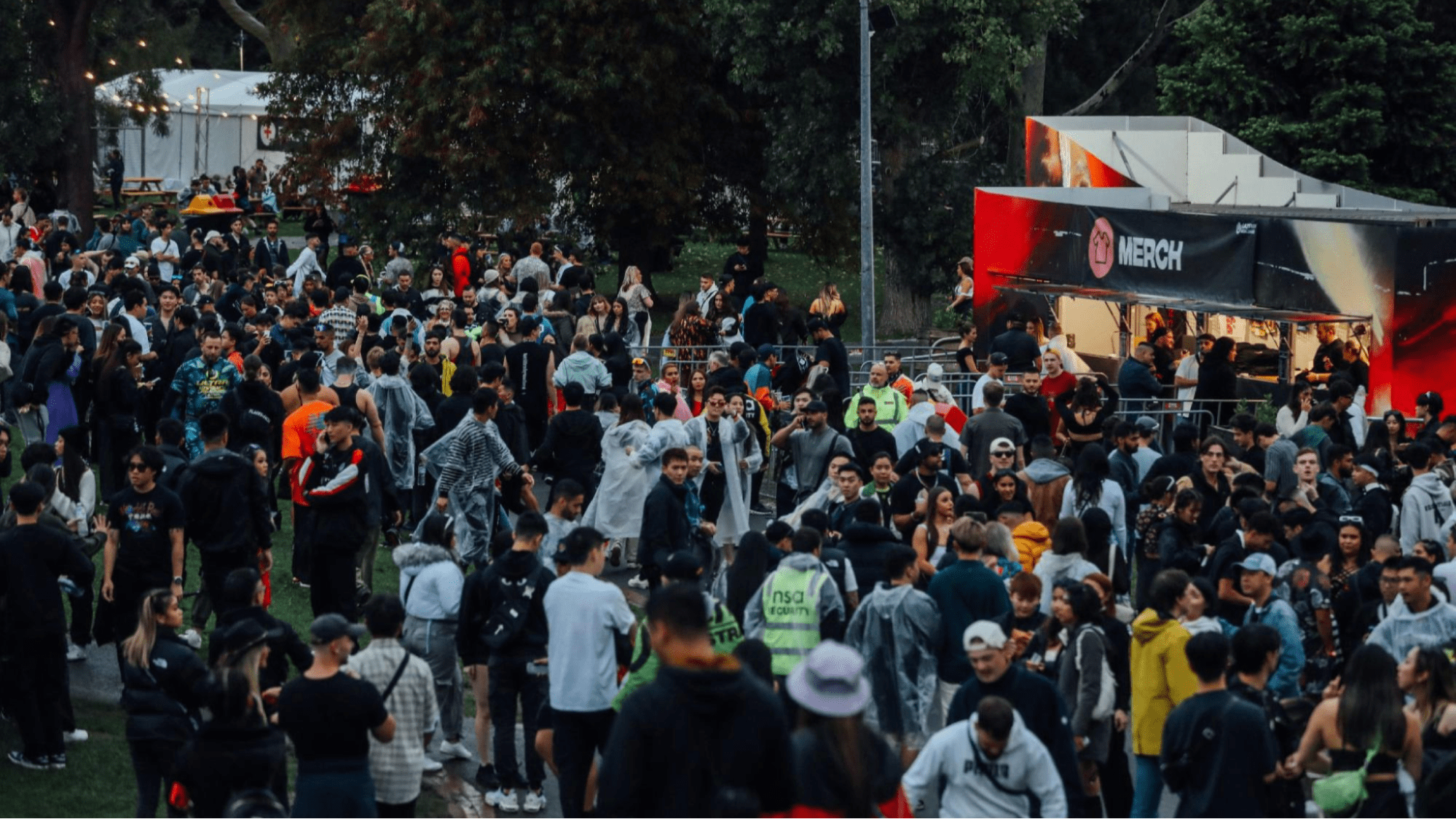 Types of Sponsorship for Events + 10 Examples and Tips